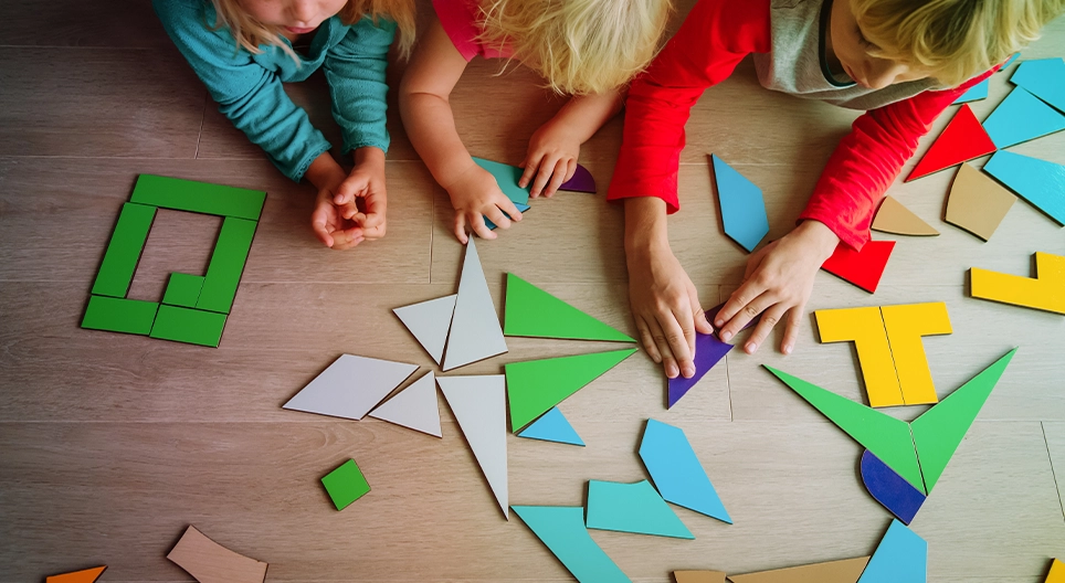 Geometric adventures 1. – Playing with plane figures - Digital lessons ...